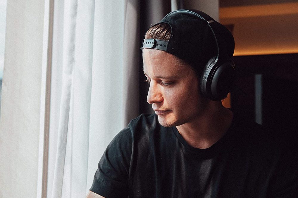 Kygo's top-end afforable ANC headphones - A11/800 review - RouteNote Blog