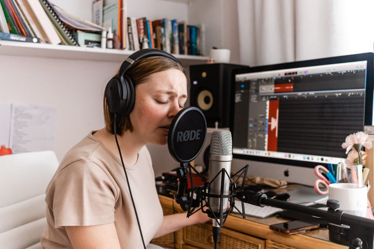 Top 10 tips for better vocal production - RouteNote Blog
